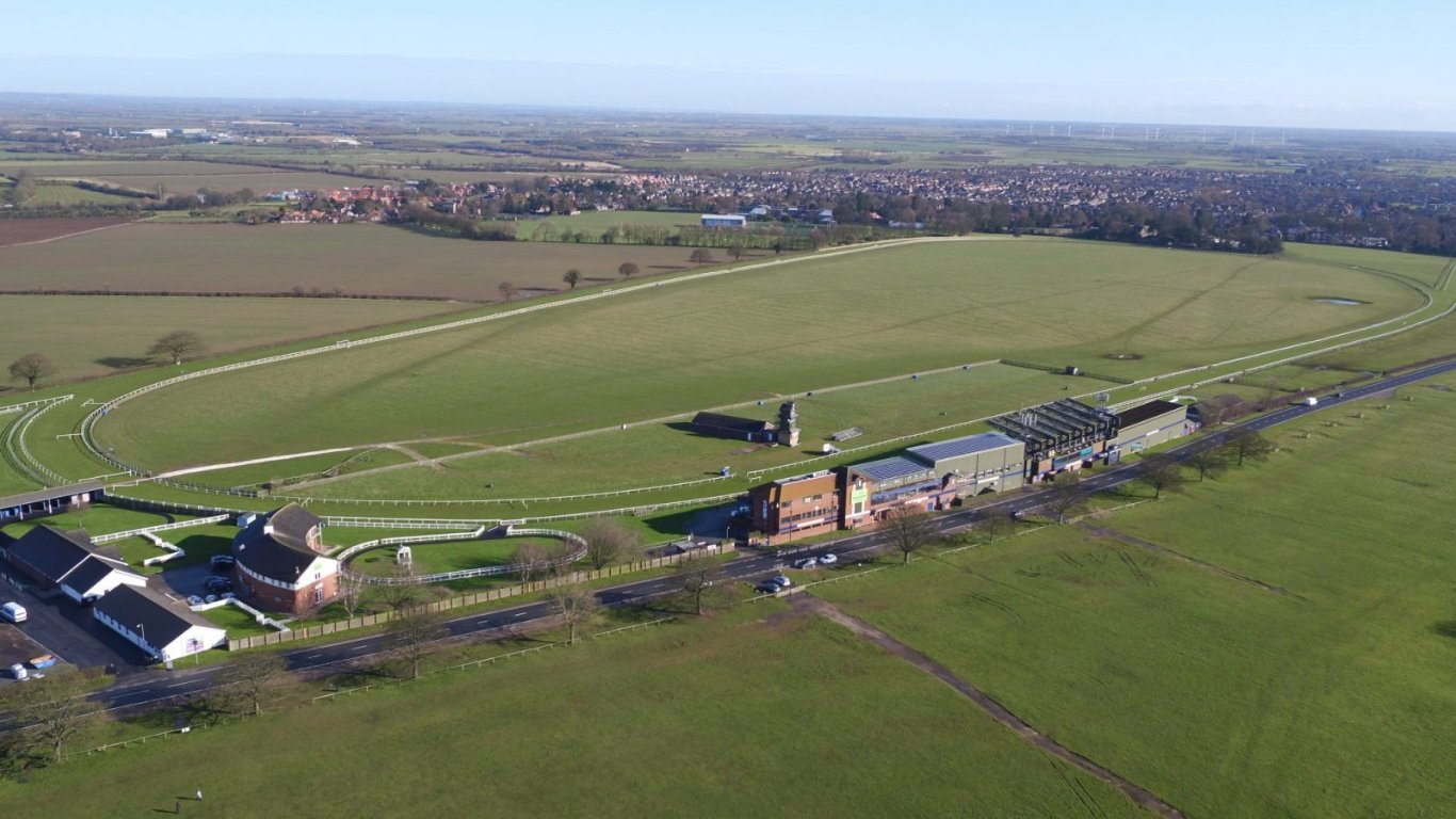 The Circus Family Raceday | Beverley Racecourse Events